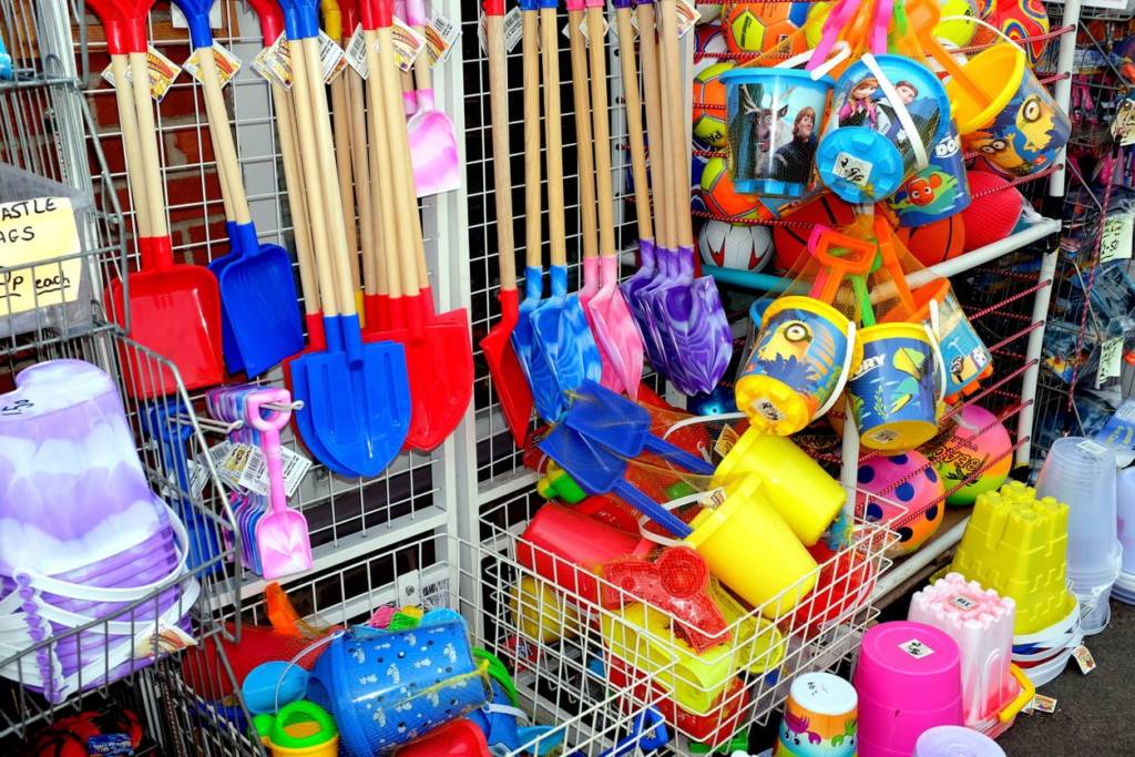 A Guide to Point of Purchase Displays – 10 Styles & How to Use Them